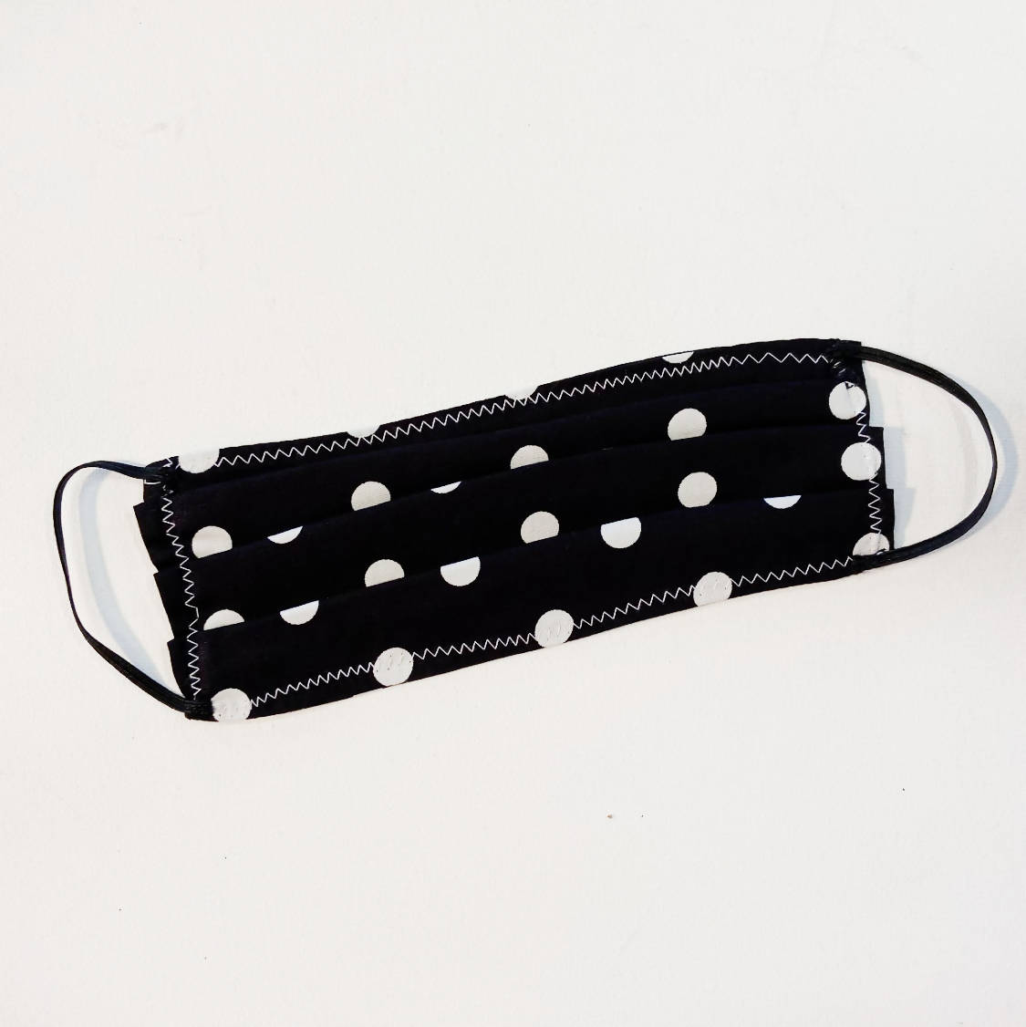 Atrium- Black and White Polkadot Mask | Atrium 916 - Sacramento.Shop
